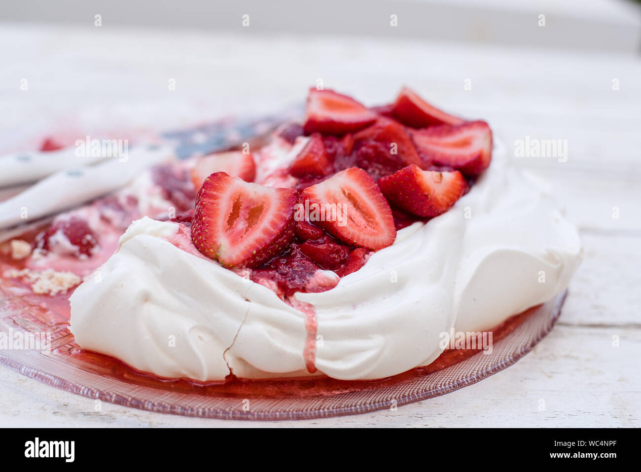 Pavalova cake made at home Stock Photo - Alamy