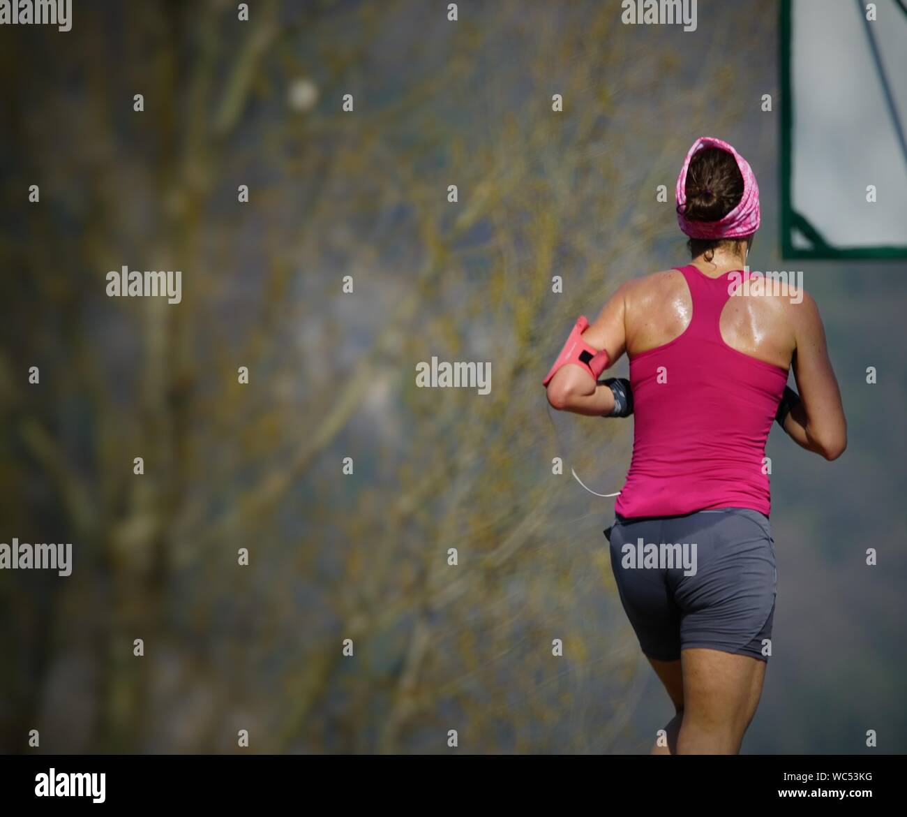 Athlete running hi-res stock photography and images - Alamy