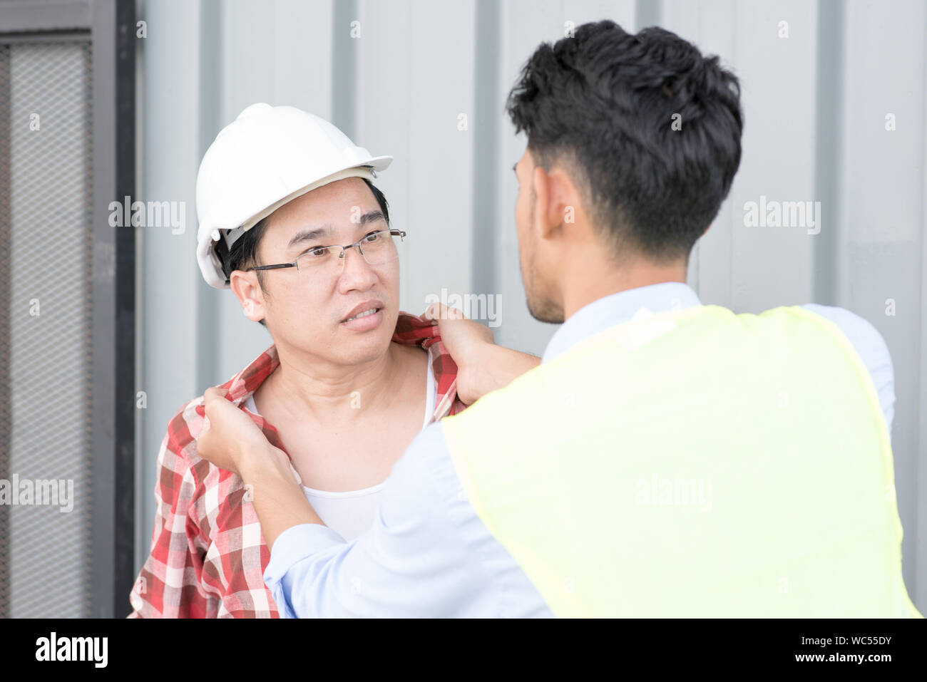 Adults Arguing High Resolution Stock Photography and Images - Alamy