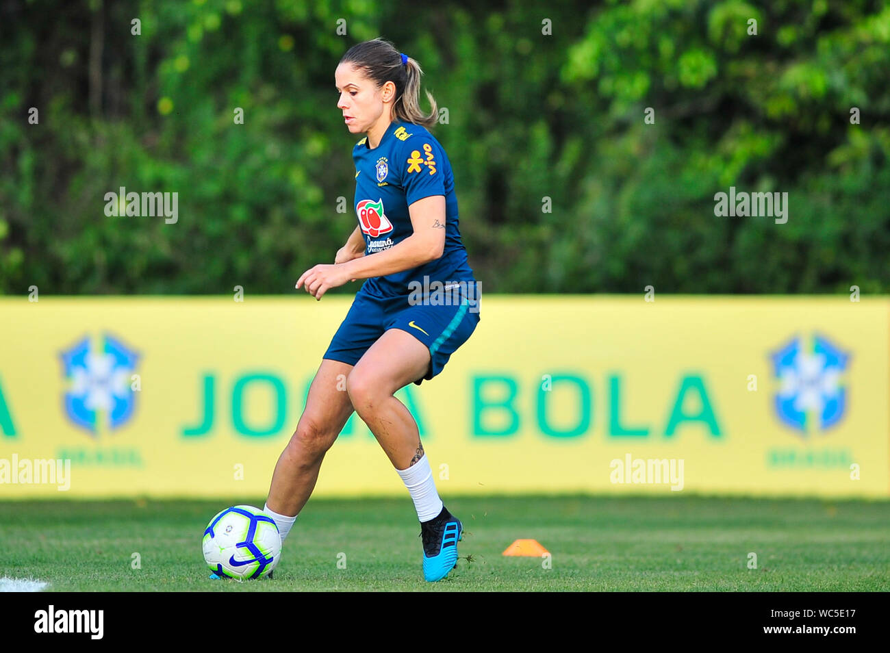 Selecao brasileira feminina hi-res stock photography and images - Alamy