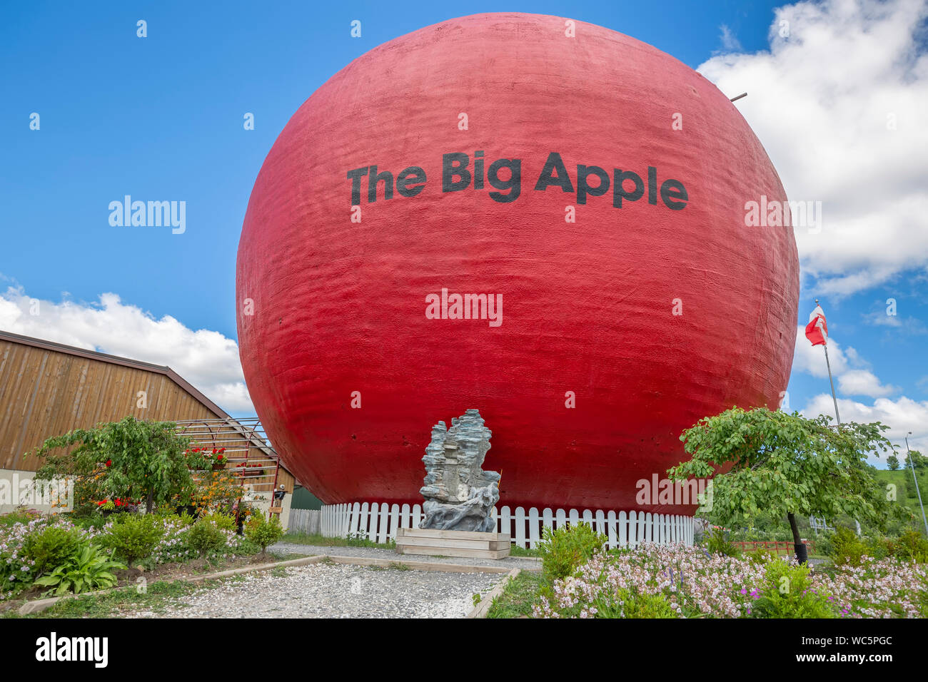 Big apple ride hi-res stock photography and images - Alamy