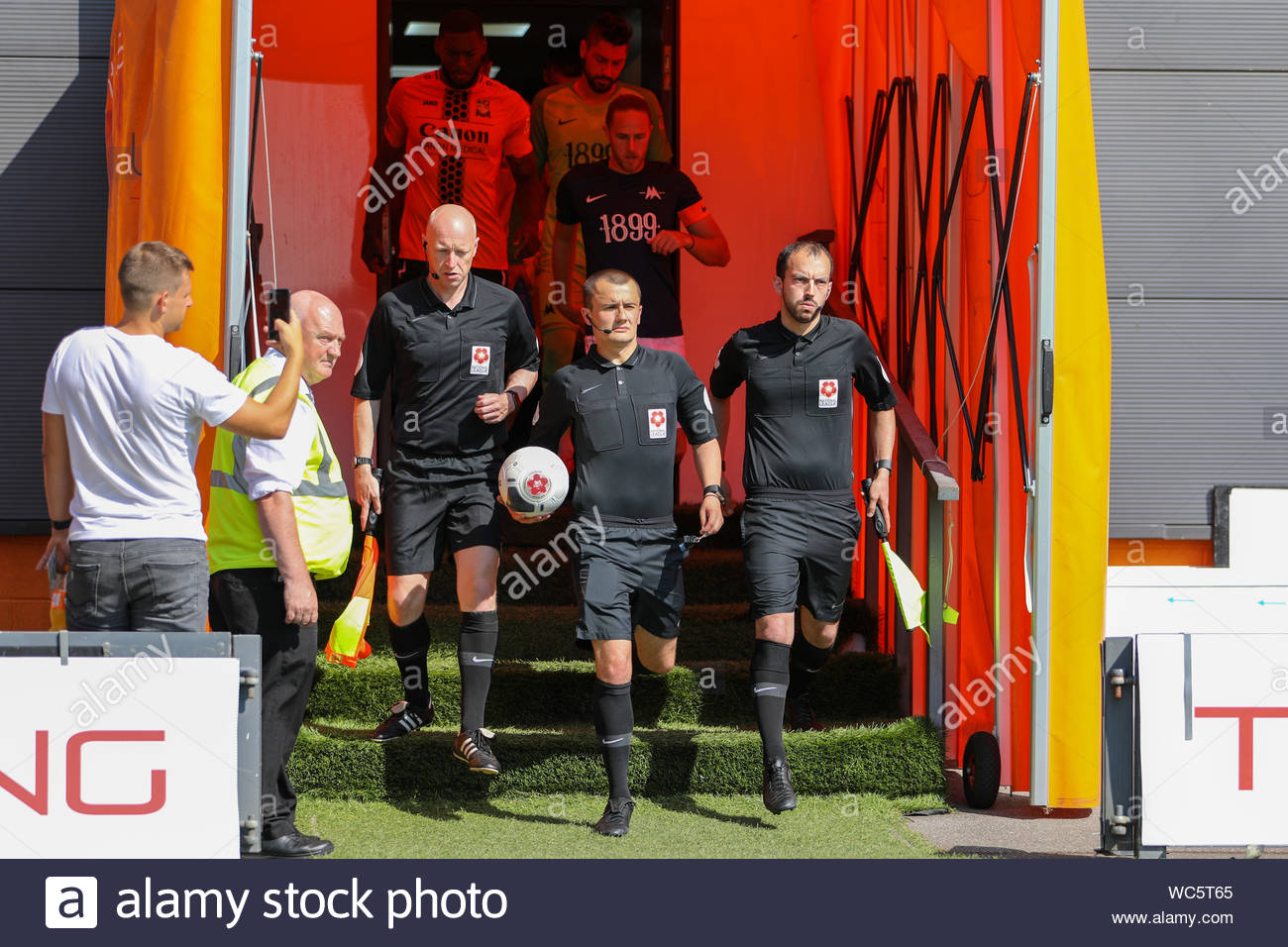 Torquay United Football High Resolution Stock Photography and Images ...
