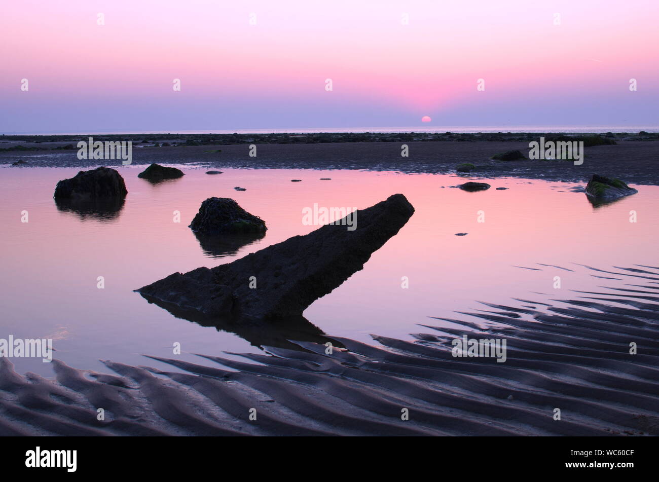 Pett level beach hi-res stock photography and images - Alamy
