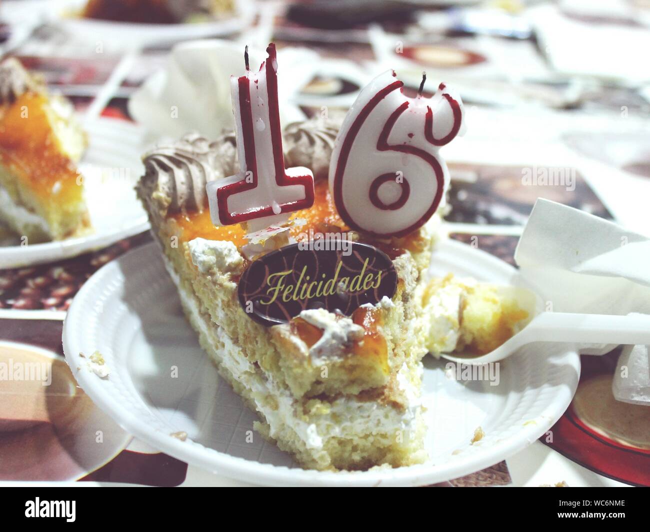 Slice of birthday cake plate hi-res stock photography and images - Alamy