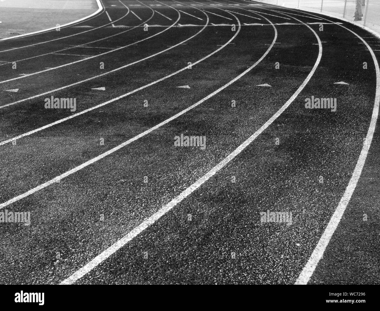 Curved track hi-res stock photography and images - Alamy