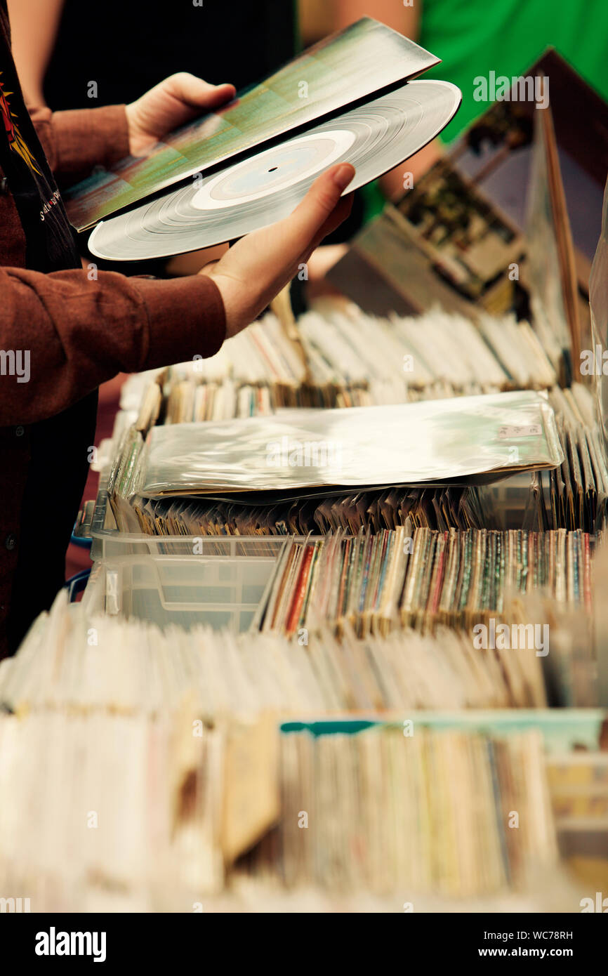 Hand record hi-res stock photography and images - Alamy