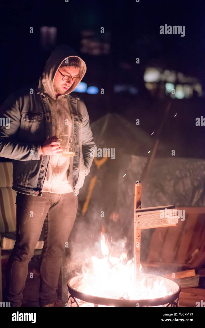 Man fire pit hi-res stock photography and images - Alamy