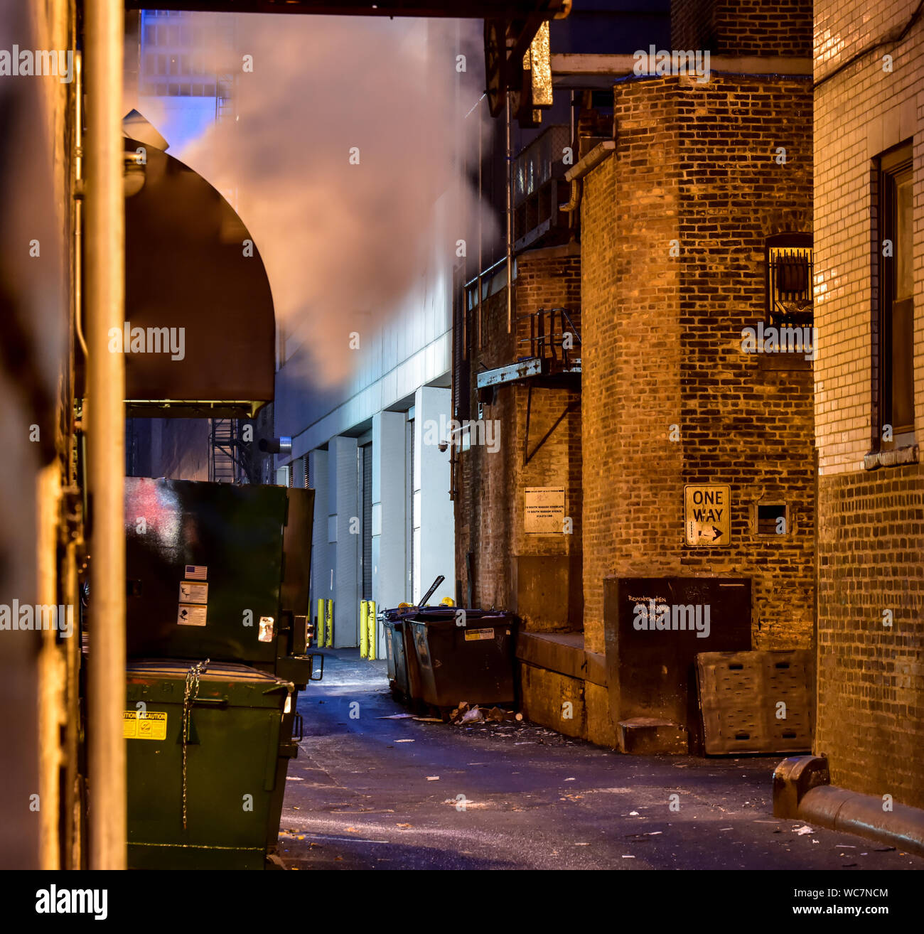 Buildings smoke hi-res stock photography and images - Alamy