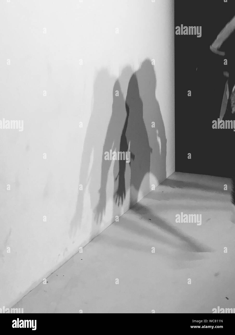 Shadow of the berlin wall hi-res stock photography and images - Alamy