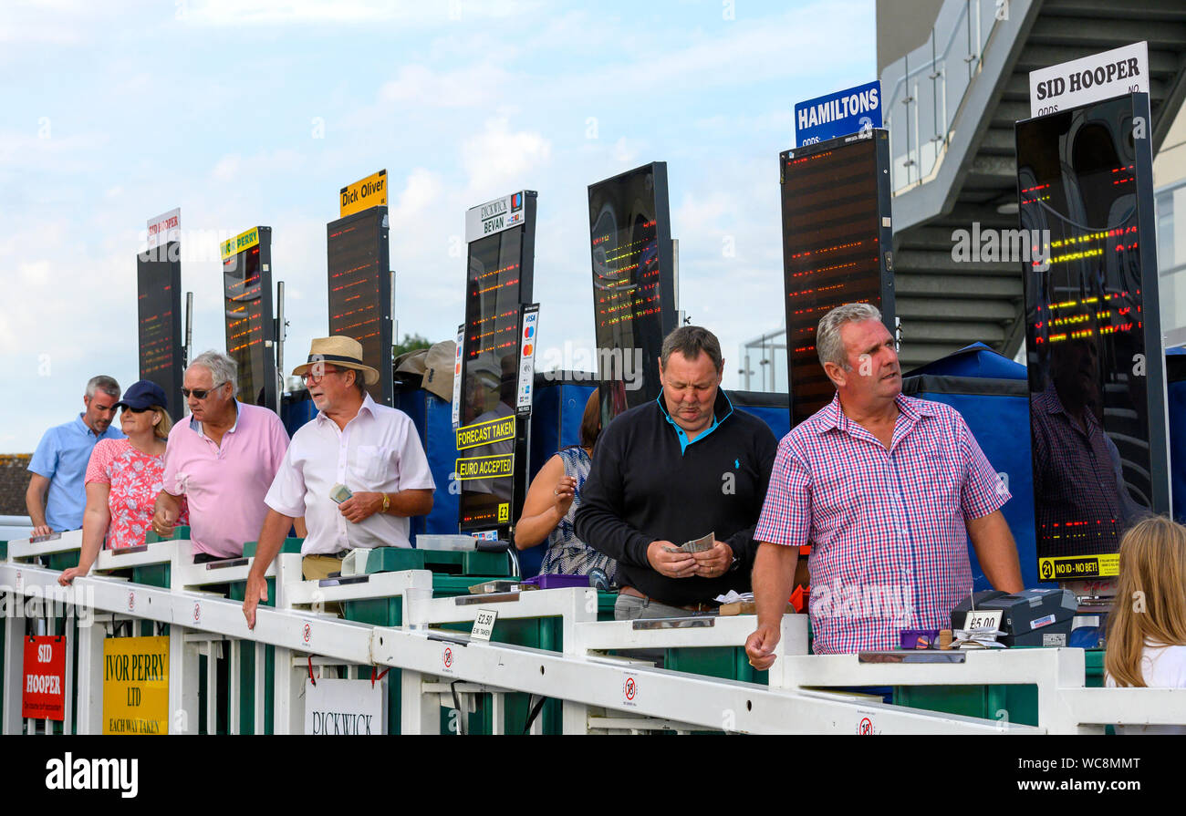 Bookies at course hi-res stock photography and images - Alamy