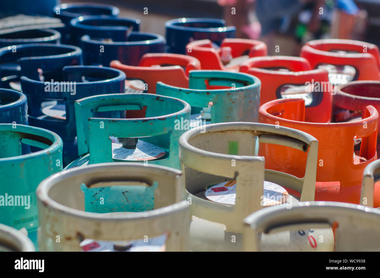 Large gas cylinder hi-res stock photography and images - Alamy