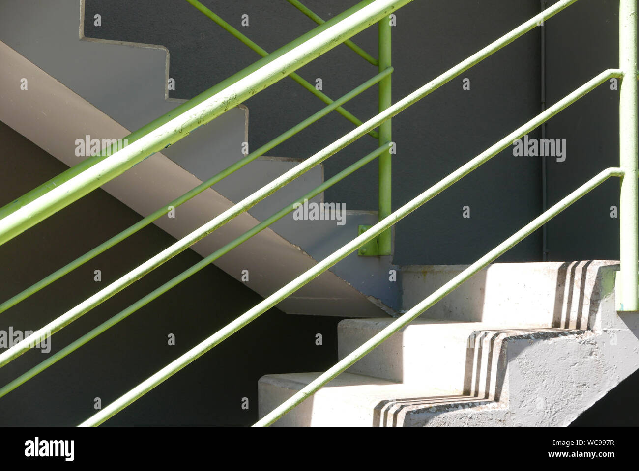 Green railings hi-res stock photography and images - Alamy