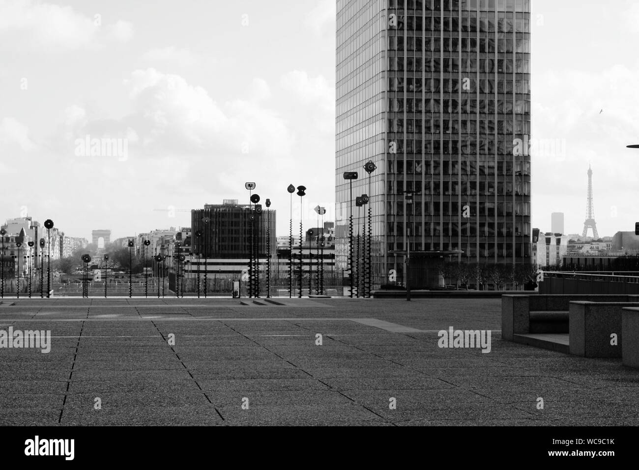 Empty city hi-res stock photography and images - Alamy