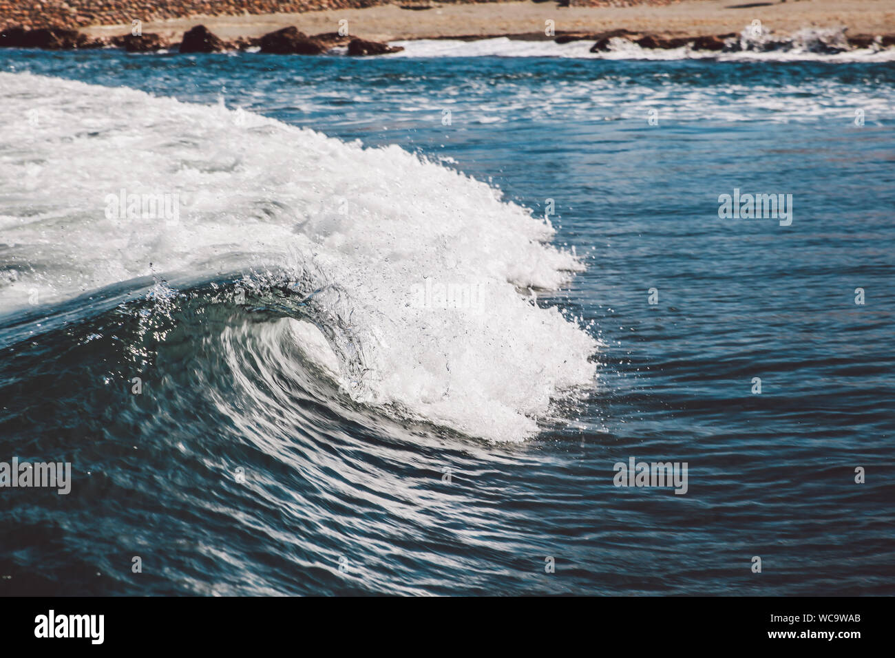 Day wave hi-res stock photography and images - Alamy