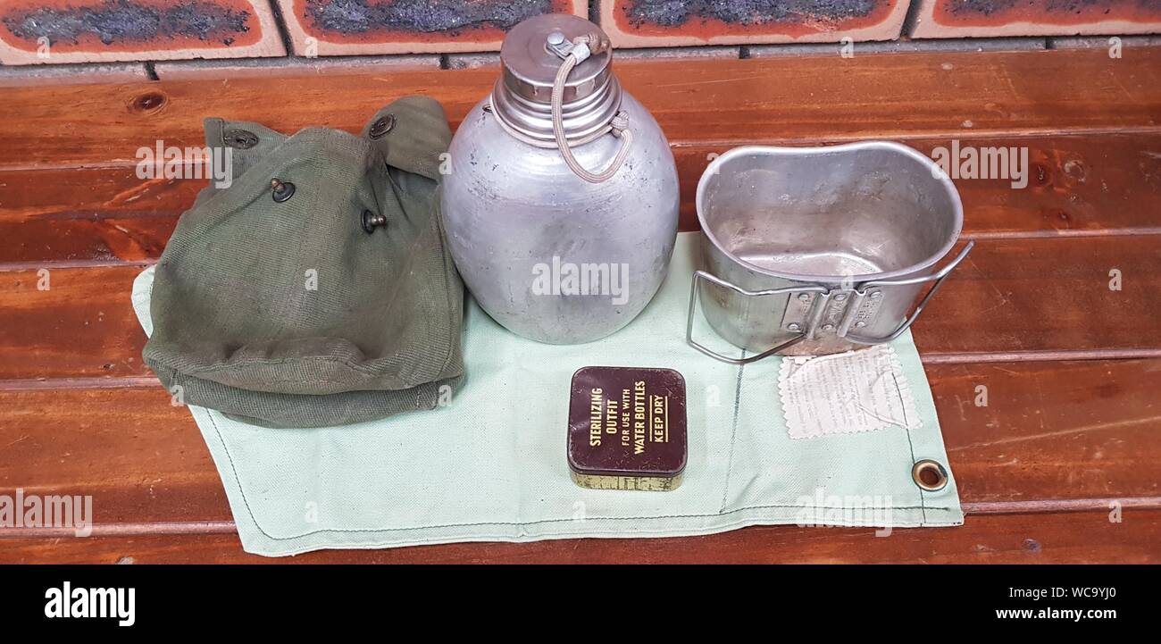 First model British Army Pattern 1944 water bottle - complete kit dated ...