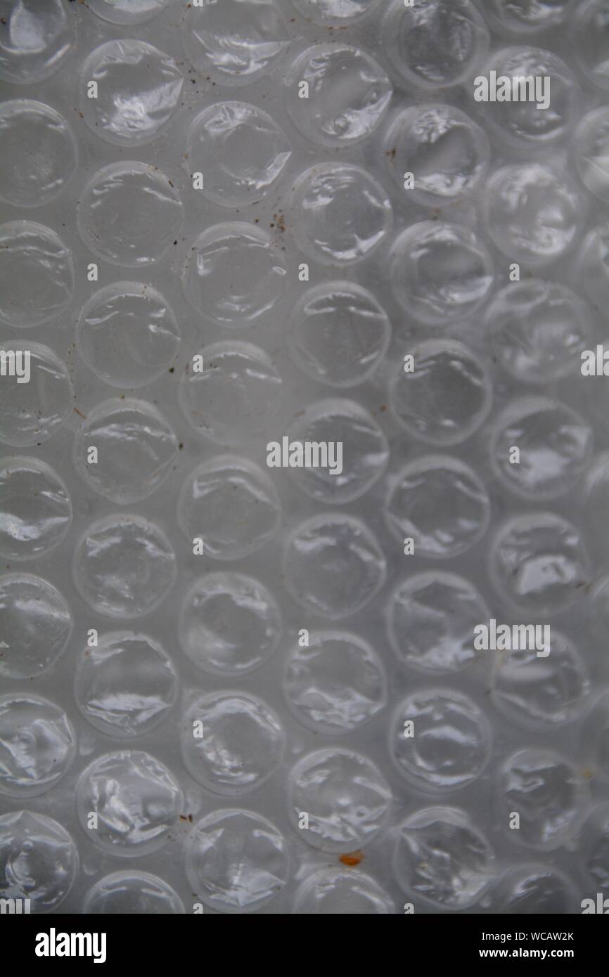 Plastic bubble hi-res stock photography and images - Alamy
