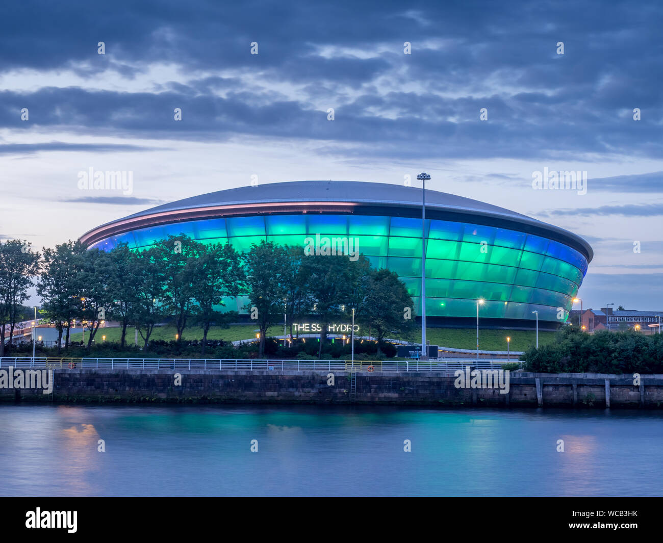 River clyde sse hydro arena at night hi-res stock photography and ...