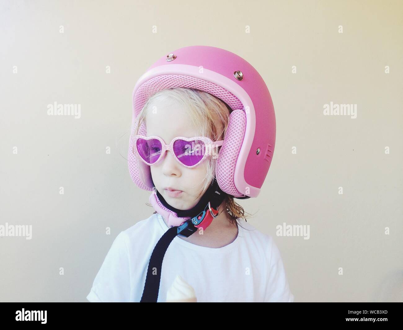 Children wearing helmet hi-res stock photography and images - Alamy