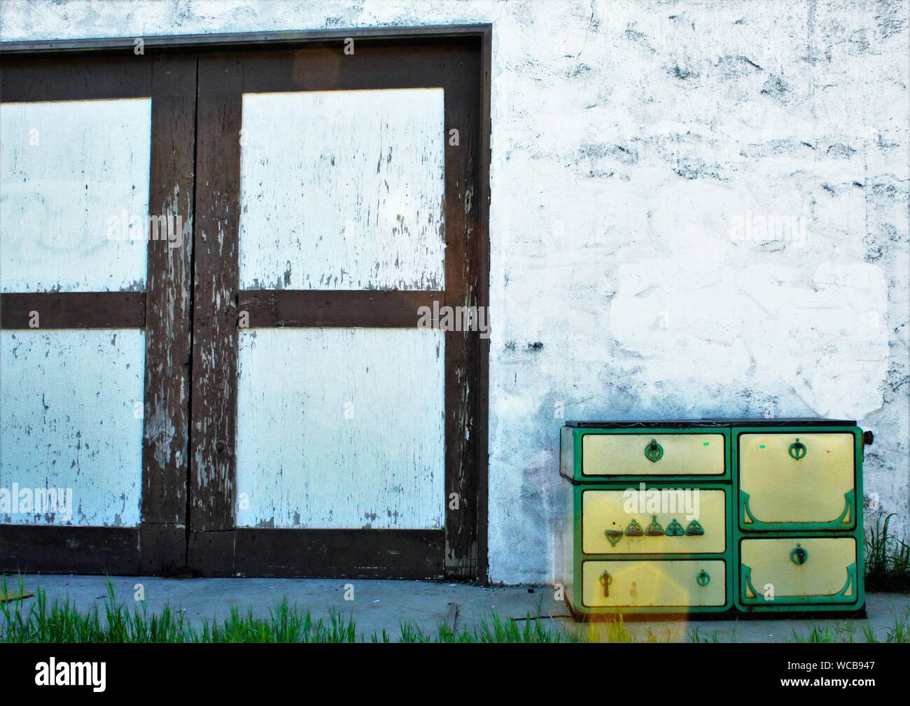 Chest building hi-res stock photography and images - Alamy