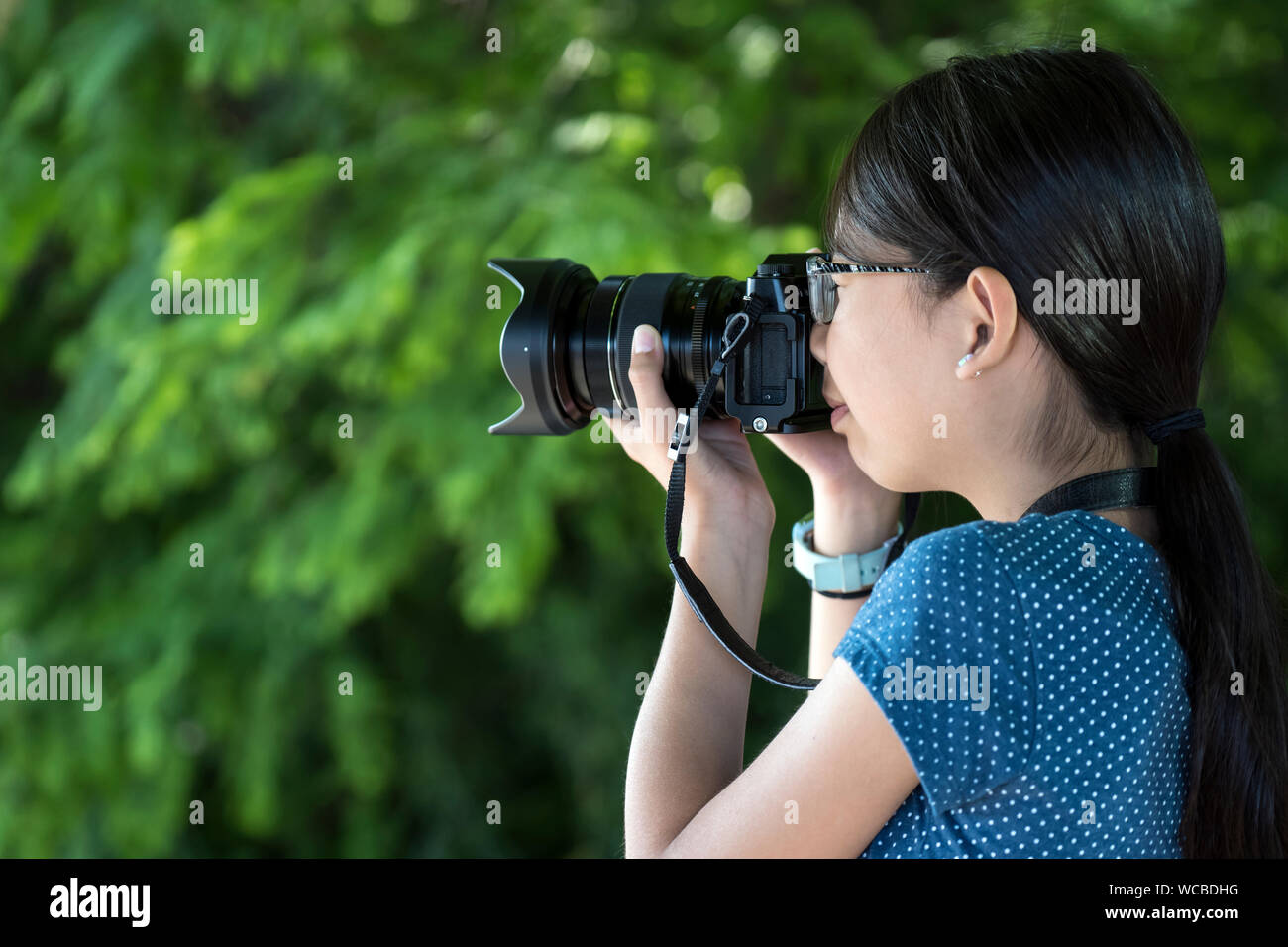 Pretty girl photograph hi-res stock photography and images - Alamy