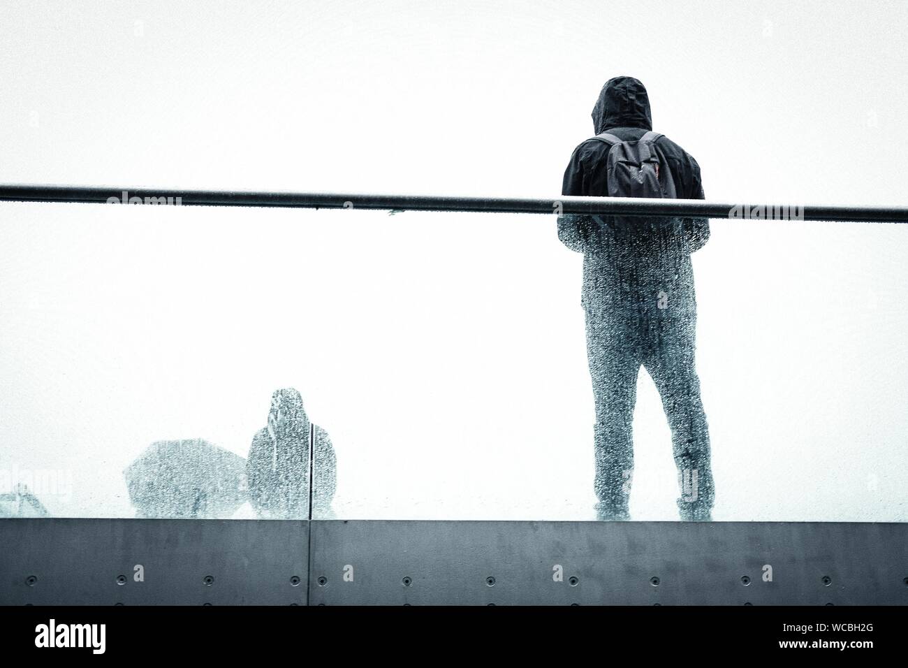 Man bridge hi-res stock photography and images - Alamy