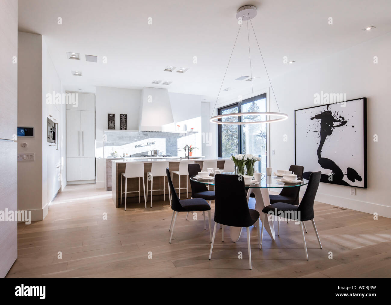 Fashionable interiors hi-res stock photography and images - Alamy