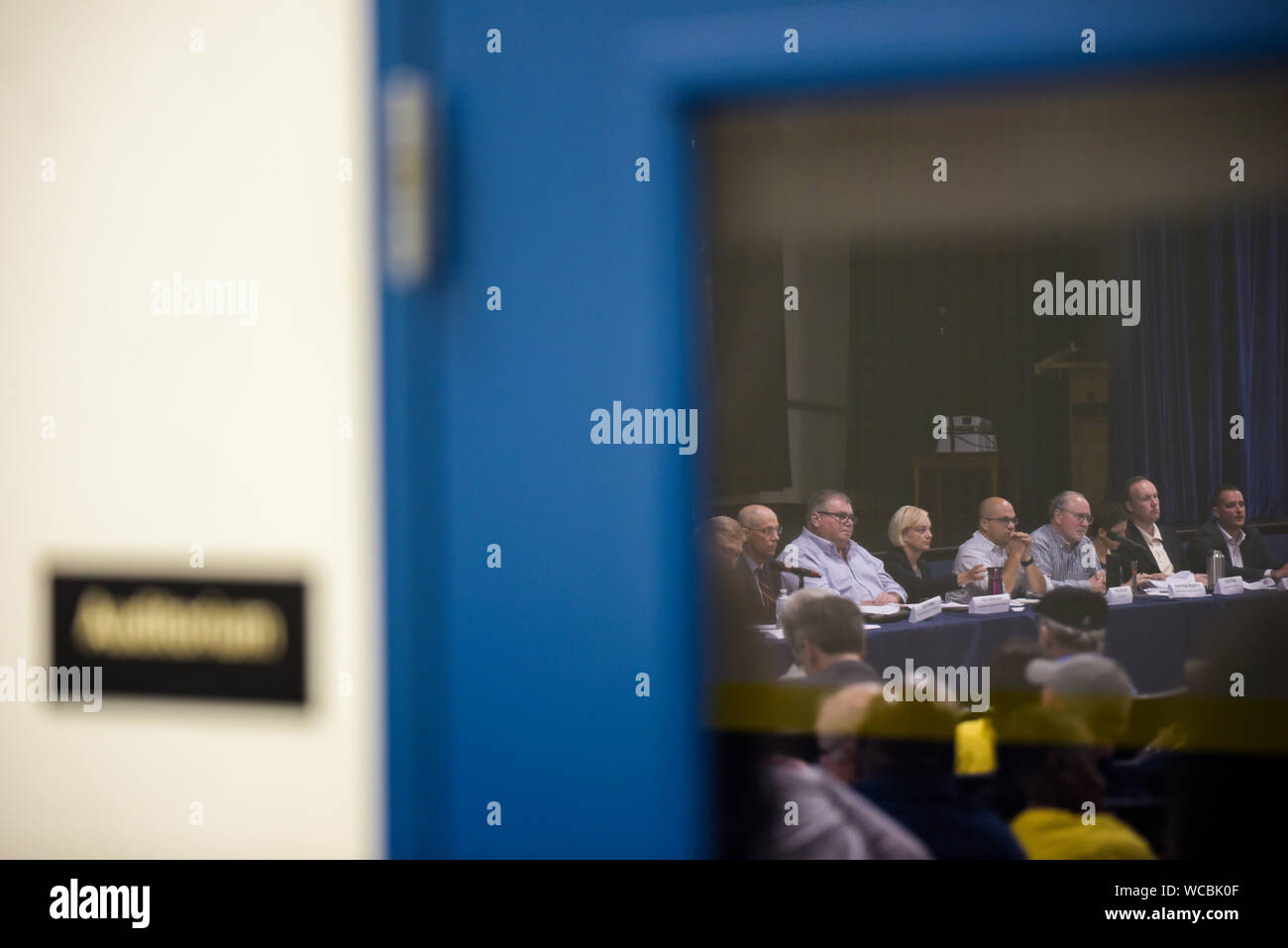 Sunoco oil refinery philadelphia hi-res stock photography and images ...