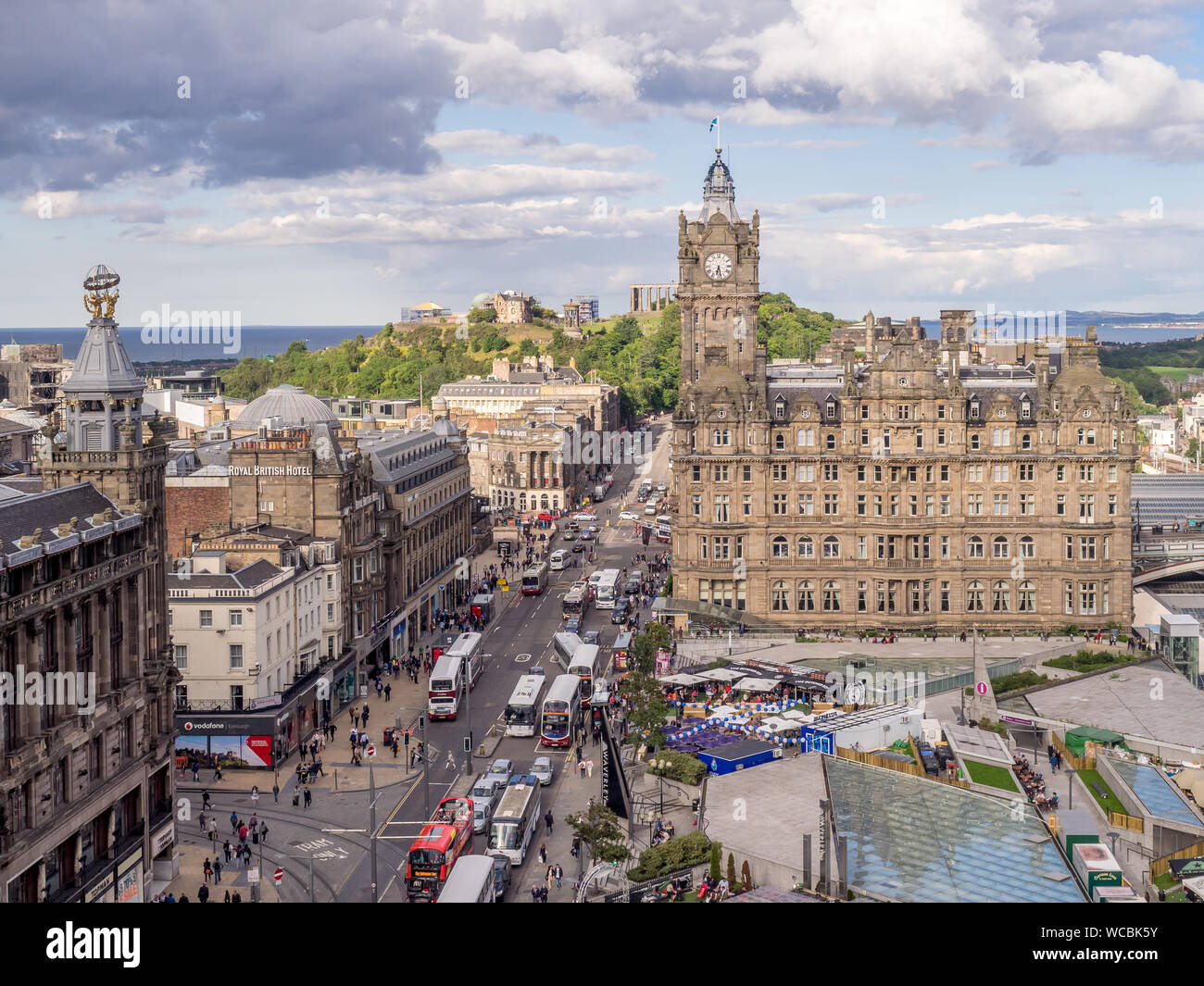 Edinburghs old town hi-res stock photography and images - Alamy