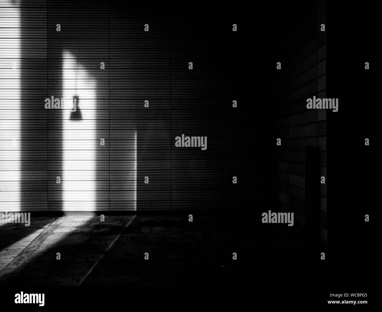 Shadow of the berlin wall hi-res stock photography and images - Alamy