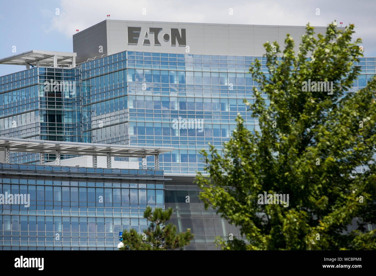 Beachwood High Resolution Stock Photography and Images - Alamy