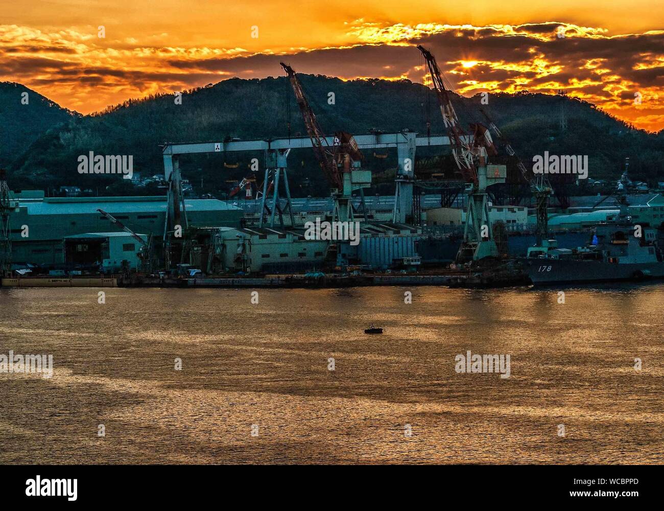 Japanese shipyards world war ii hi-res stock photography and images - Alamy