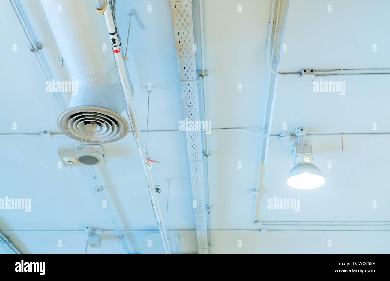 Ducting system hi-res stock photography and images - Alamy