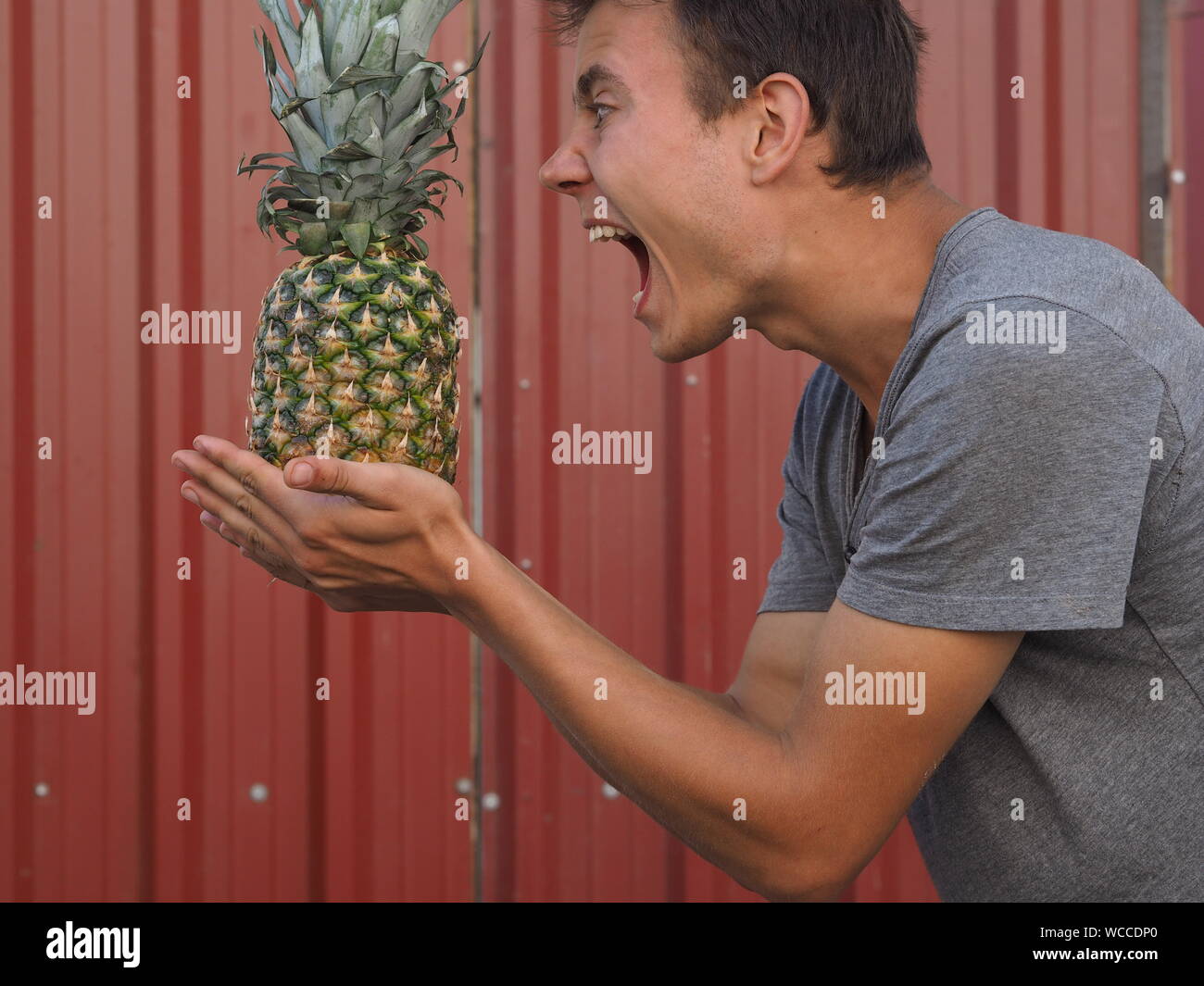 Pineapple man hi-res stock photography and images - Alamy