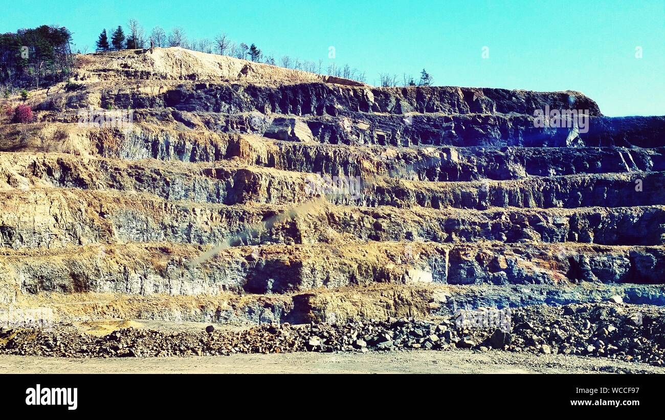 Land mine hi-res stock photography and images - Alamy