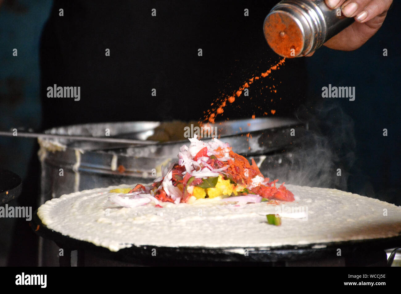 Making Dosa High Resolution Stock Photography and Images - Alamy
