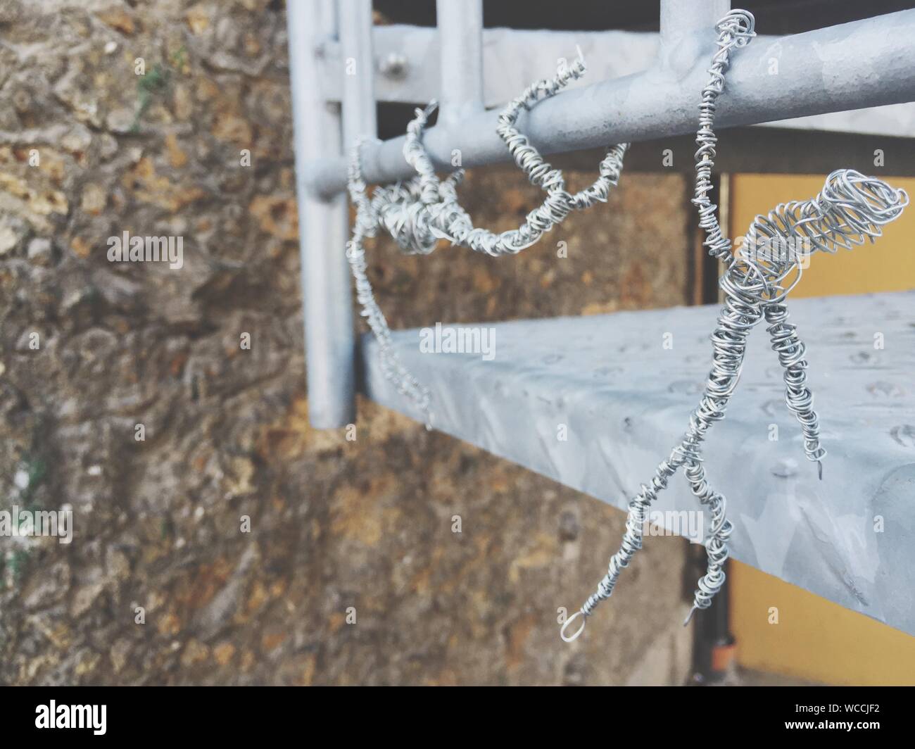 Wire metal sculpture hi-res stock photography and images - Alamy