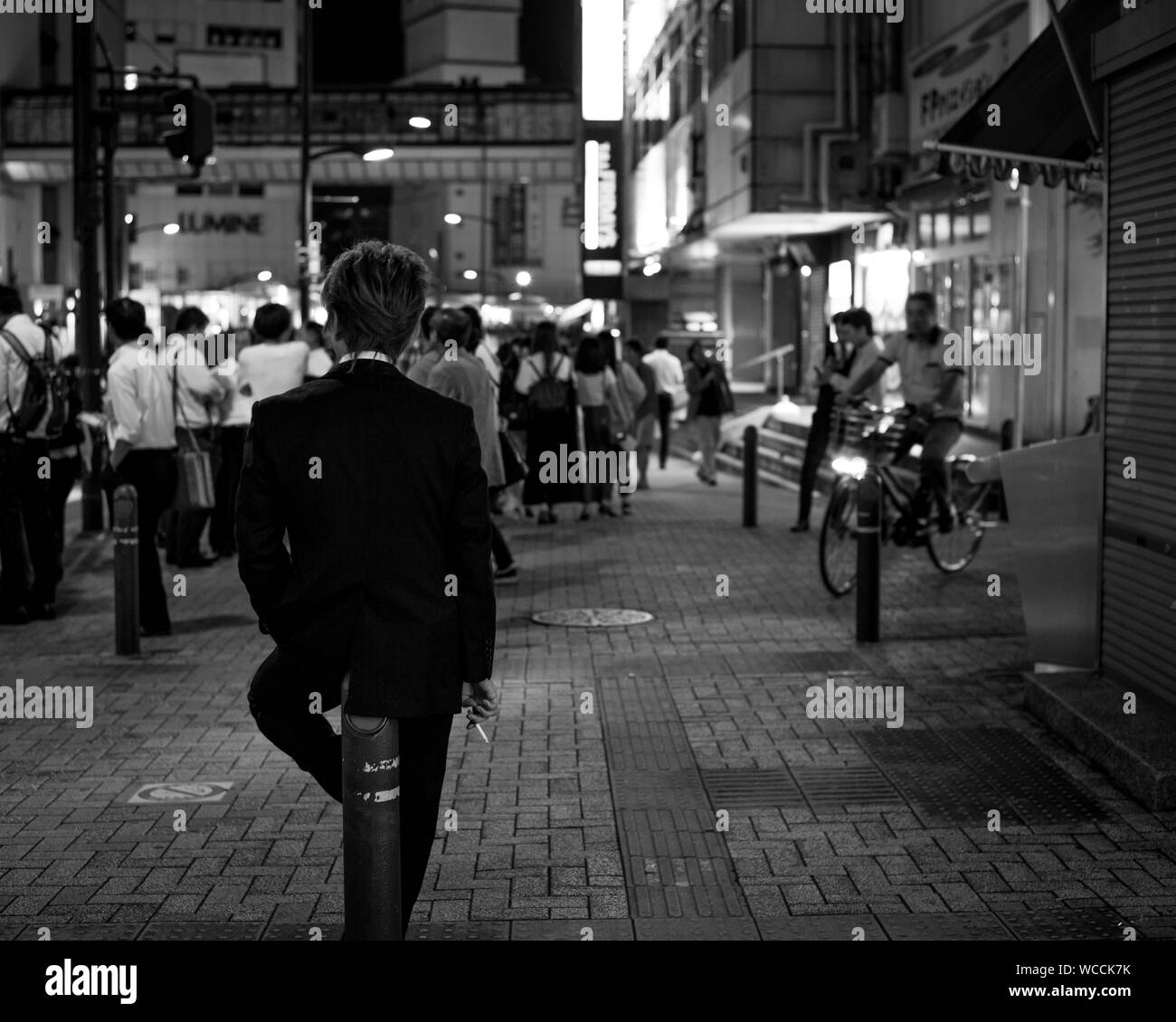 Japan crowd people night Black and White Stock Photos & Images - Alamy