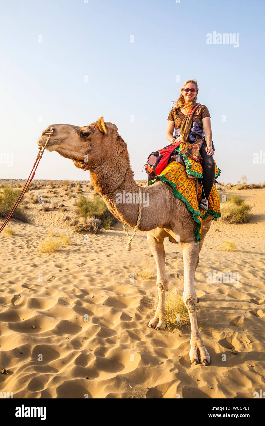 India camel riding hi-res stock photography and images - Alamy