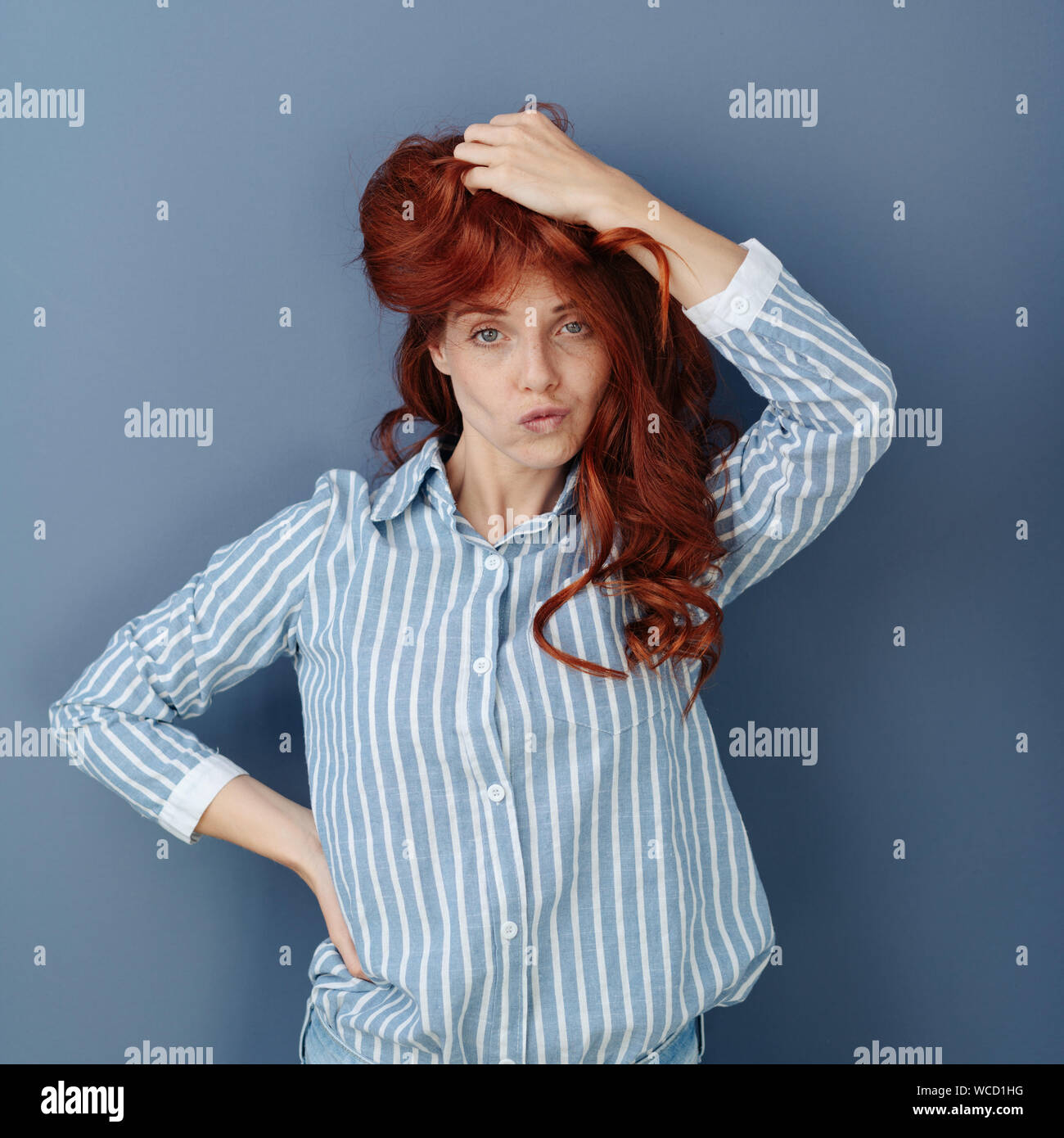 Hand pulling hair hi-res stock photography and images - Alamy