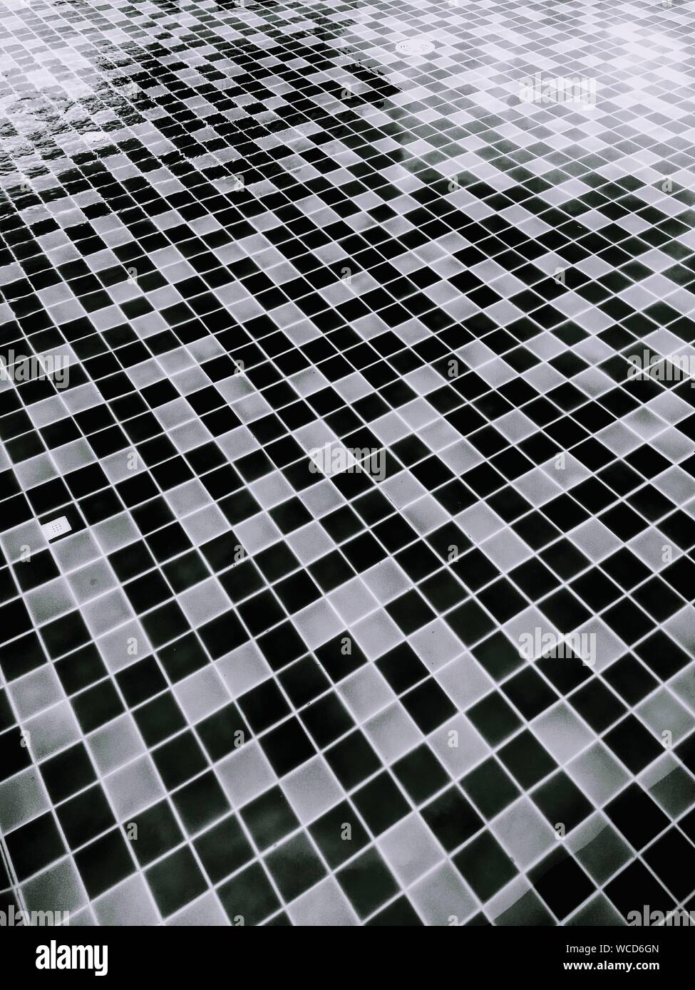 Checked tiled floor hi-res stock photography and images - Alamy