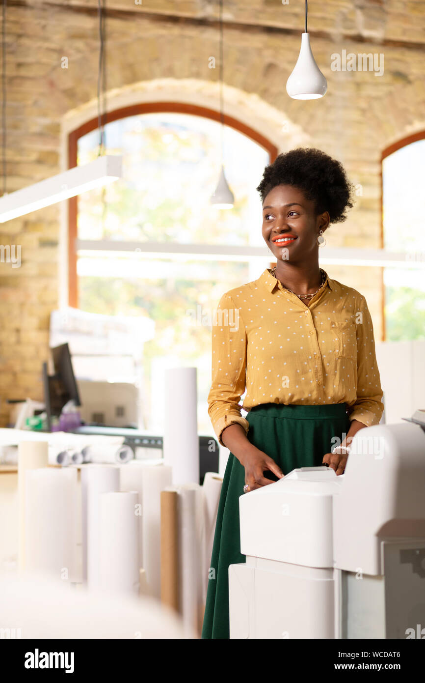 Office worker paper hi-res stock photography and images - Alamy