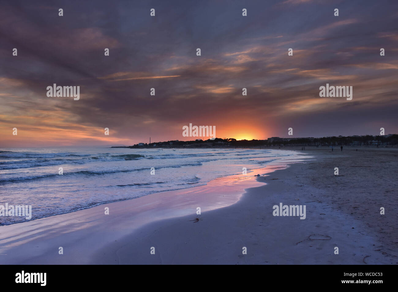Vilanova Beach High Resolution Stock Photography and Images - Alamy