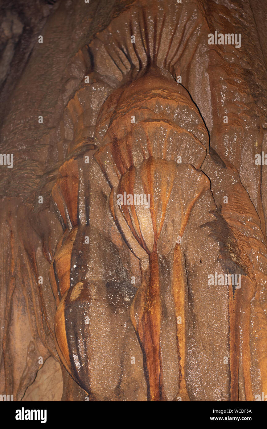 Cave ornaments hi-res stock photography and images - Alamy