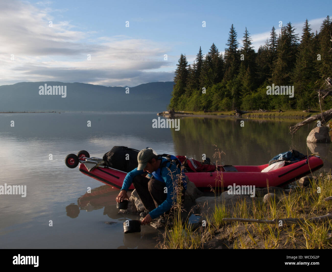 Filling water container hi-res stock photography and images - Alamy