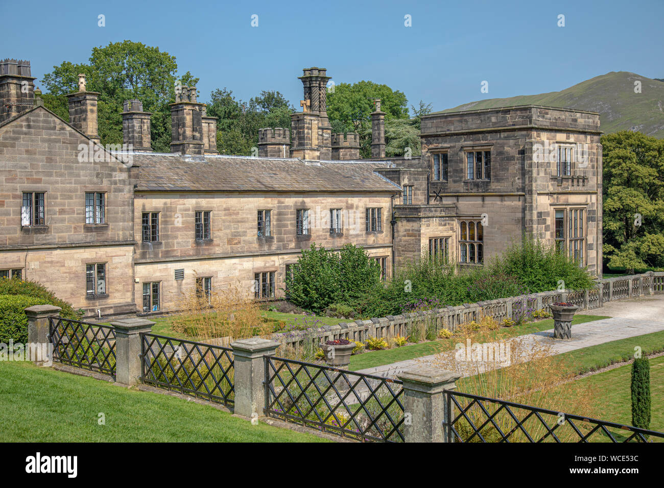 Ilam hall youth hostel hi-res stock photography and images - Alamy