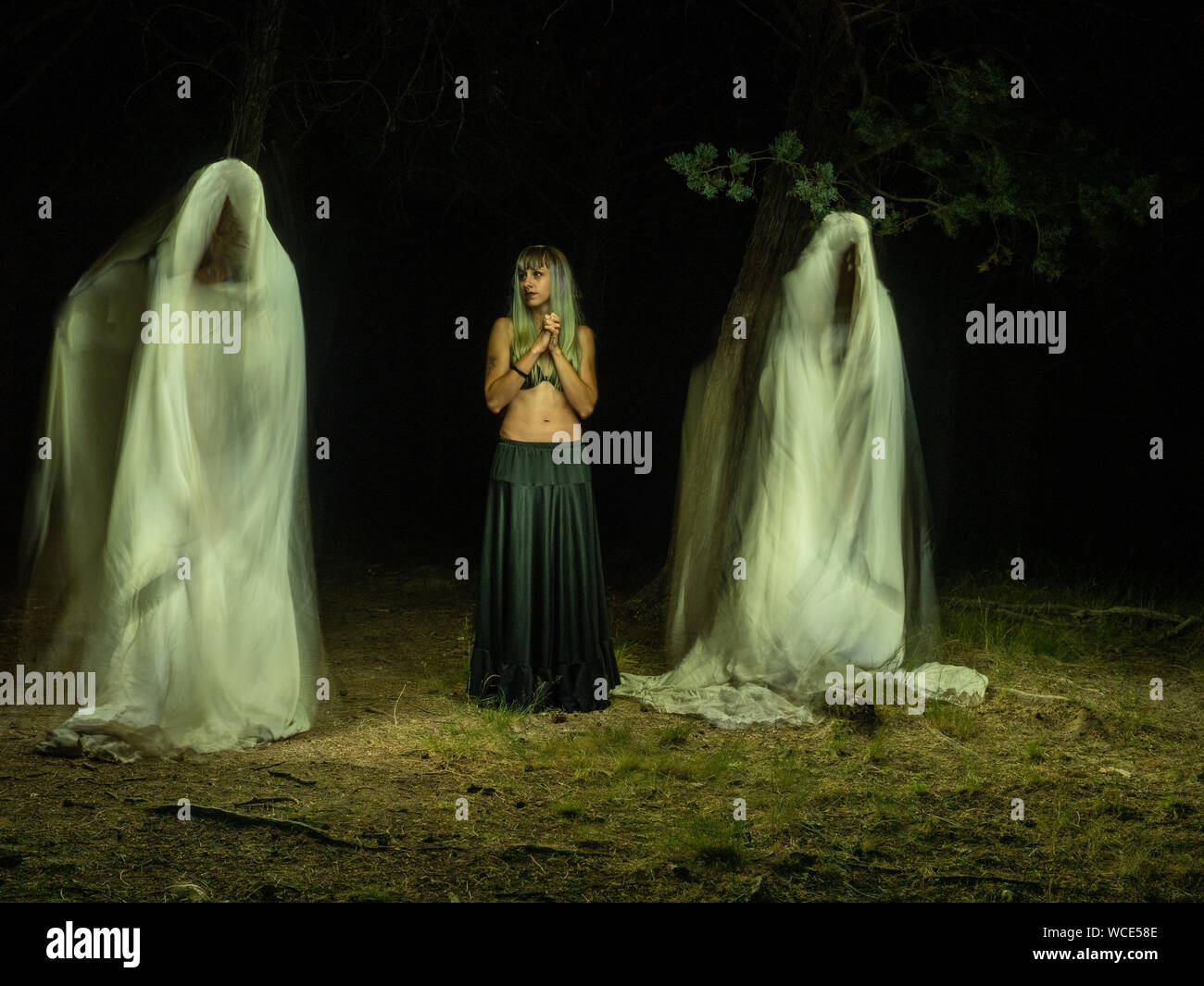 Woman screaming forest hi-res stock photography and images - Alamy