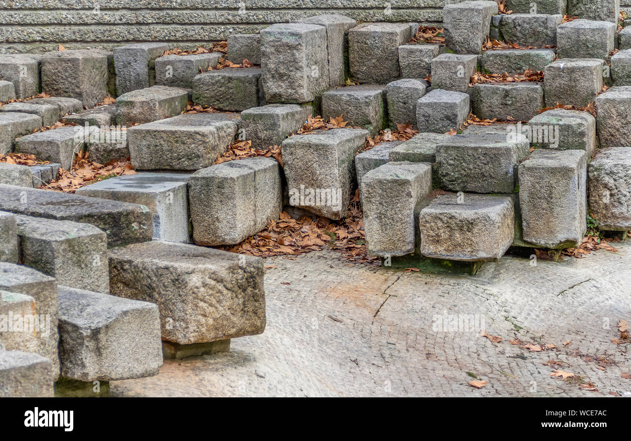 Angular stones hi-res stock photography and images - Alamy