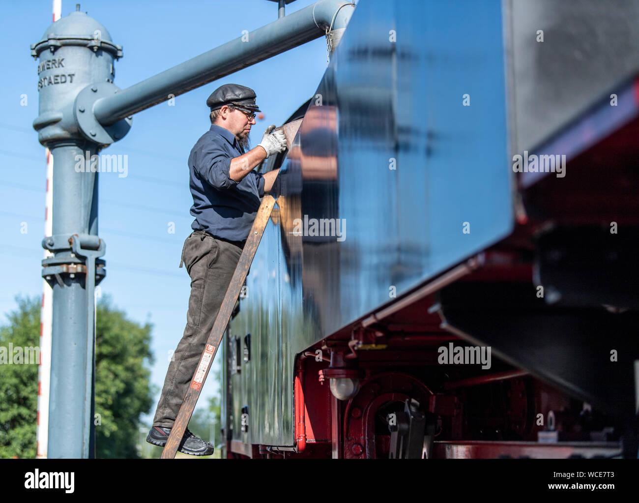 Lsw railway hi-res stock photography and images - Alamy