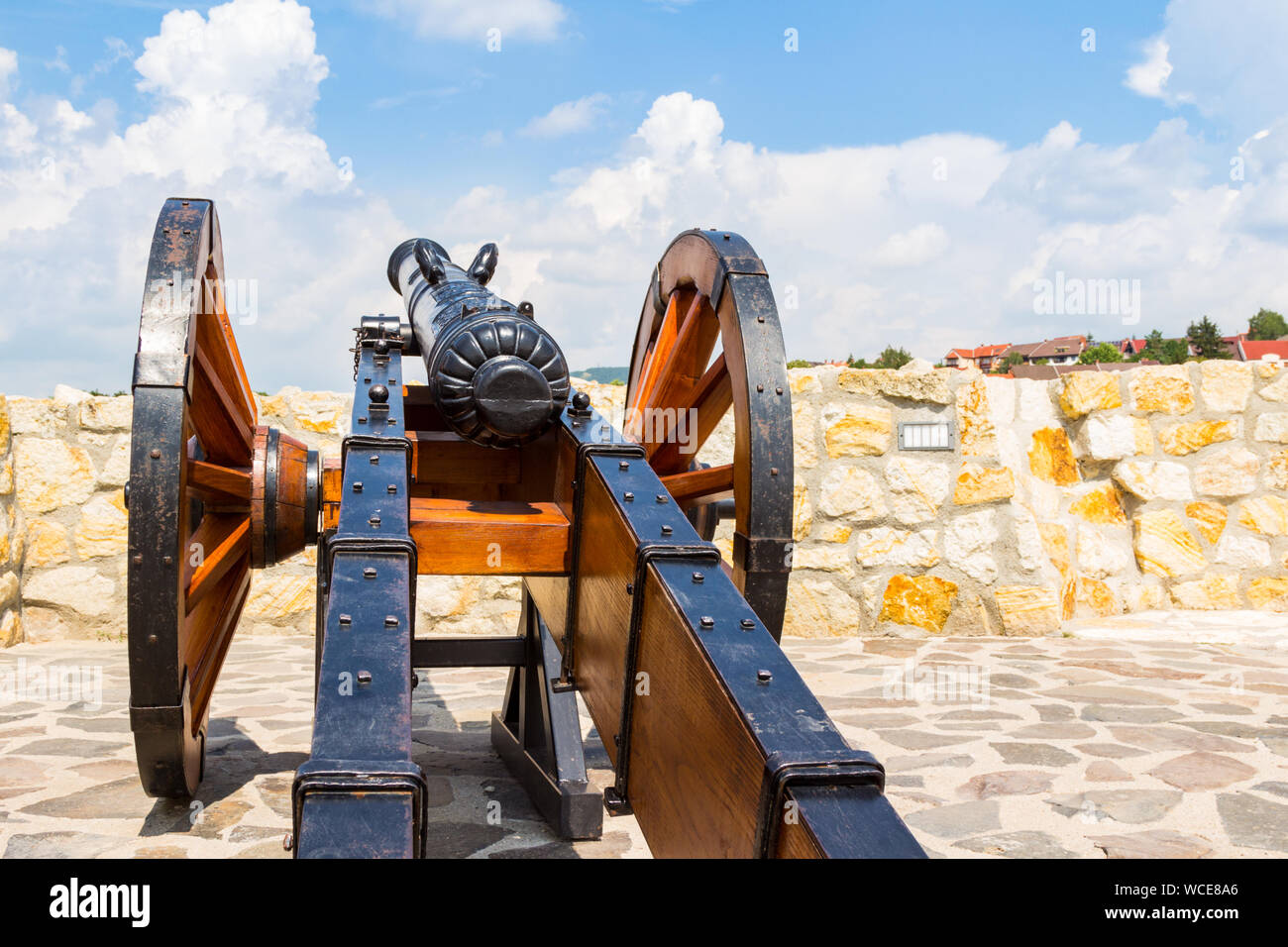16th century cannon hi-res stock photography and images - Alamy