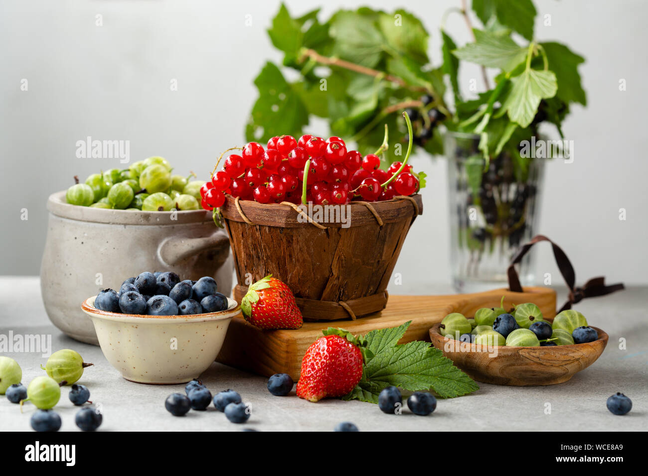 Set of bowls hi-res stock photography and images - Alamy